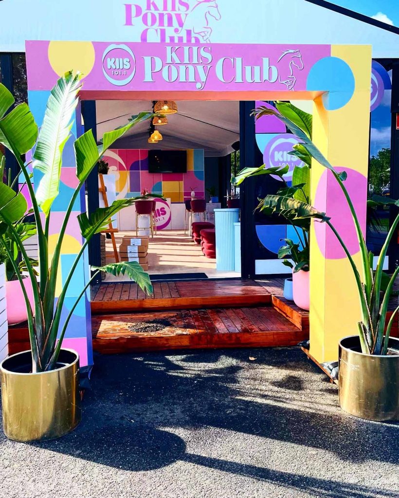 Stunning Arch Hire for Events - Bump Events